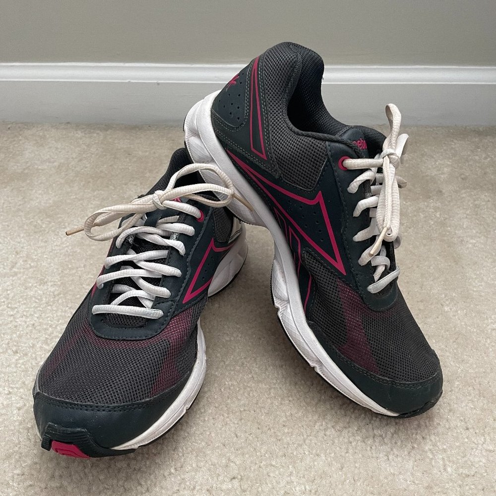 Reebok Simply Tone Smooth Fit Running Shoe - Sz8 - Gem